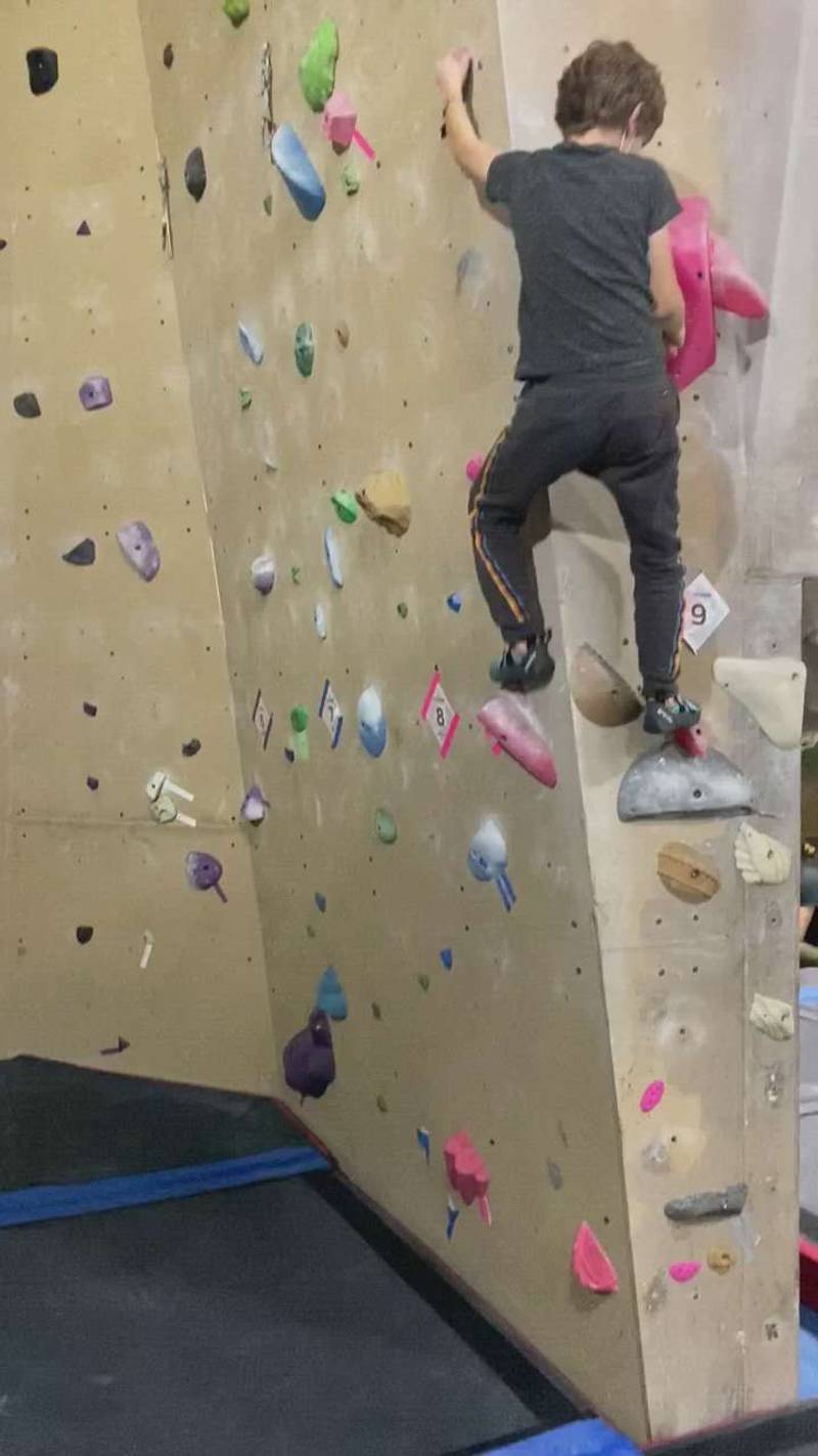 USAC #8, v5 - Little Rock Climbing Center Bouldering - Watch Beta Videos