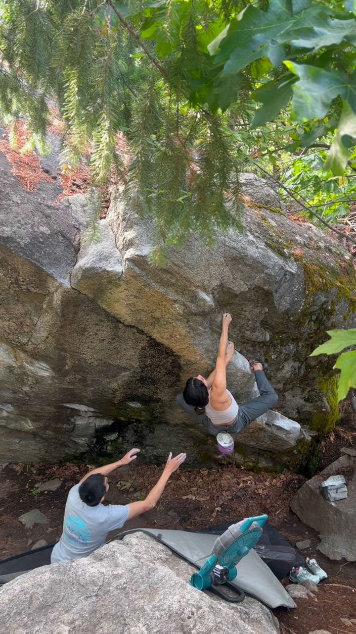 The Pony Ride v4 - Icicle Canyon, Leavenworth Bouldering - Watch Beta ...