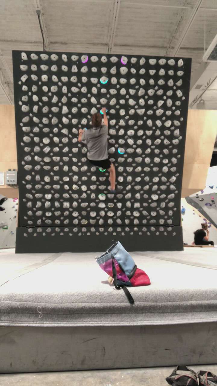 Nathos v0 no2 v0 - Kilter Board (Original) Bouldering - Watch Beta Videos