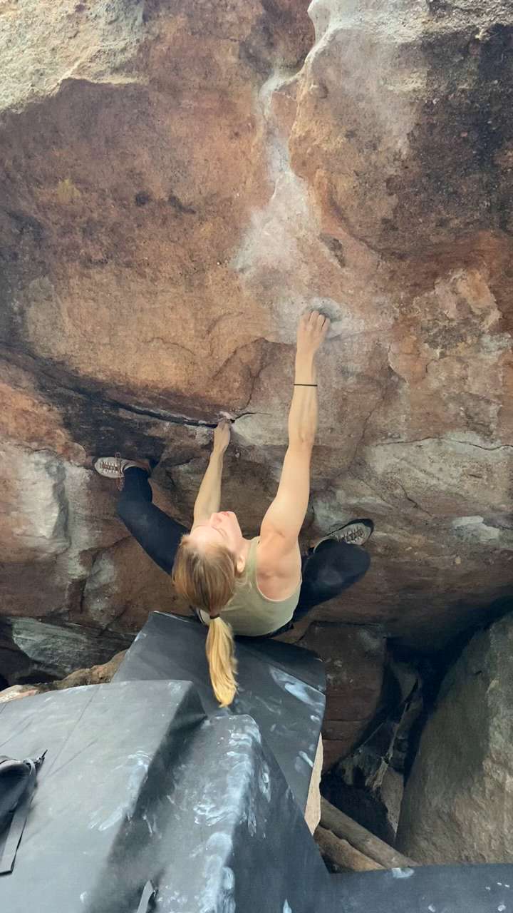 Original Grapple v4 - North, Flatirons Bouldering - Watch Beta Videos