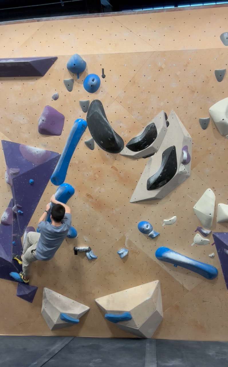 Blue Boulder - North Mass Boulder Bouldering - Watch Beta Videos