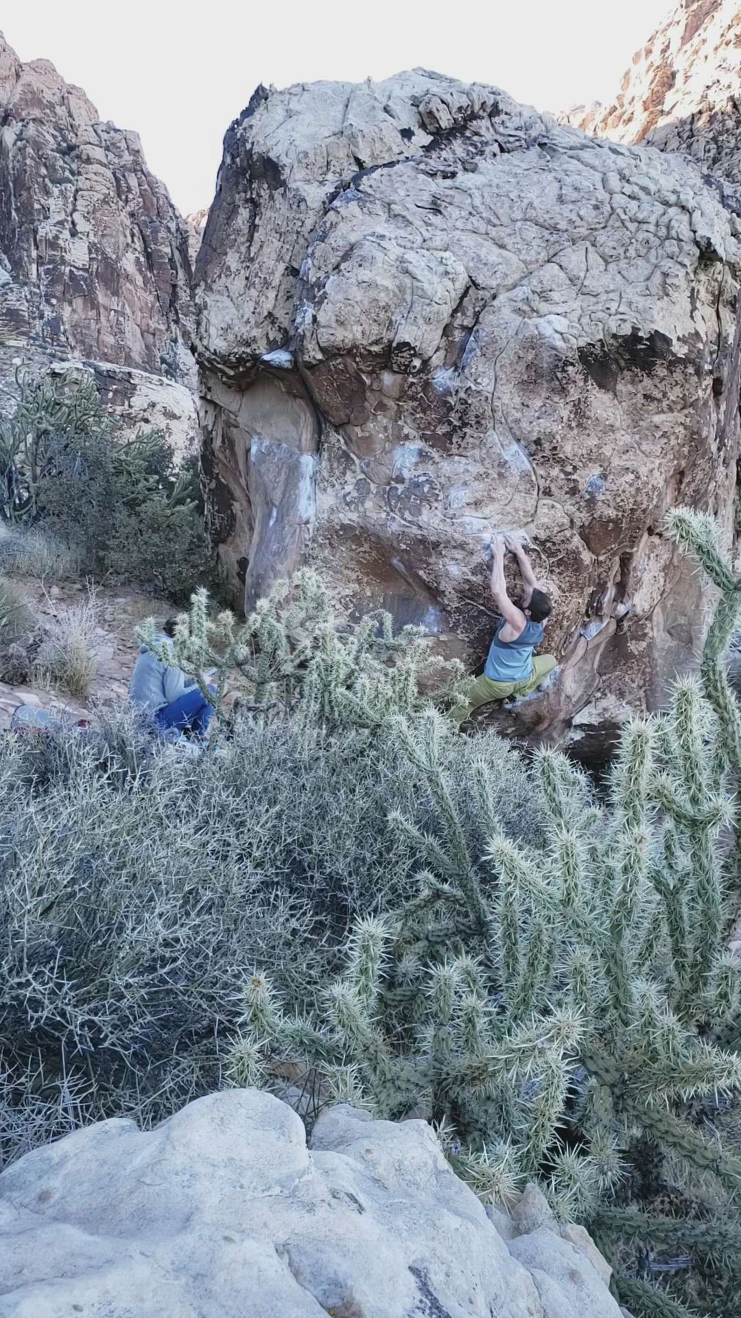 Freedom Fighter Sit v7, Red Rock - KAYA | The Climber's App