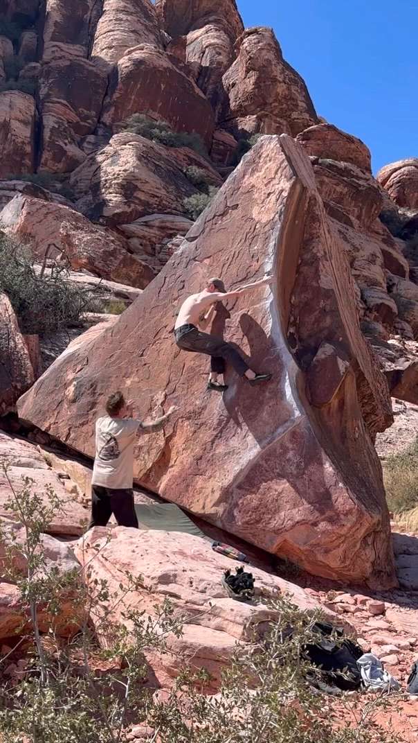 Pork Chop v3 - Gateway Canyon, Red Rock Bouldering - Watch Beta Videos