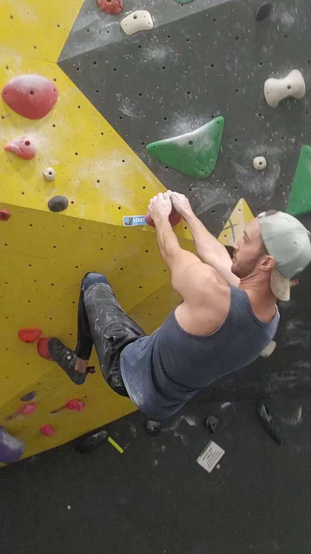 Blue Tag v2 - Hub Climbing Markham Bouldering - Watch Beta Videos