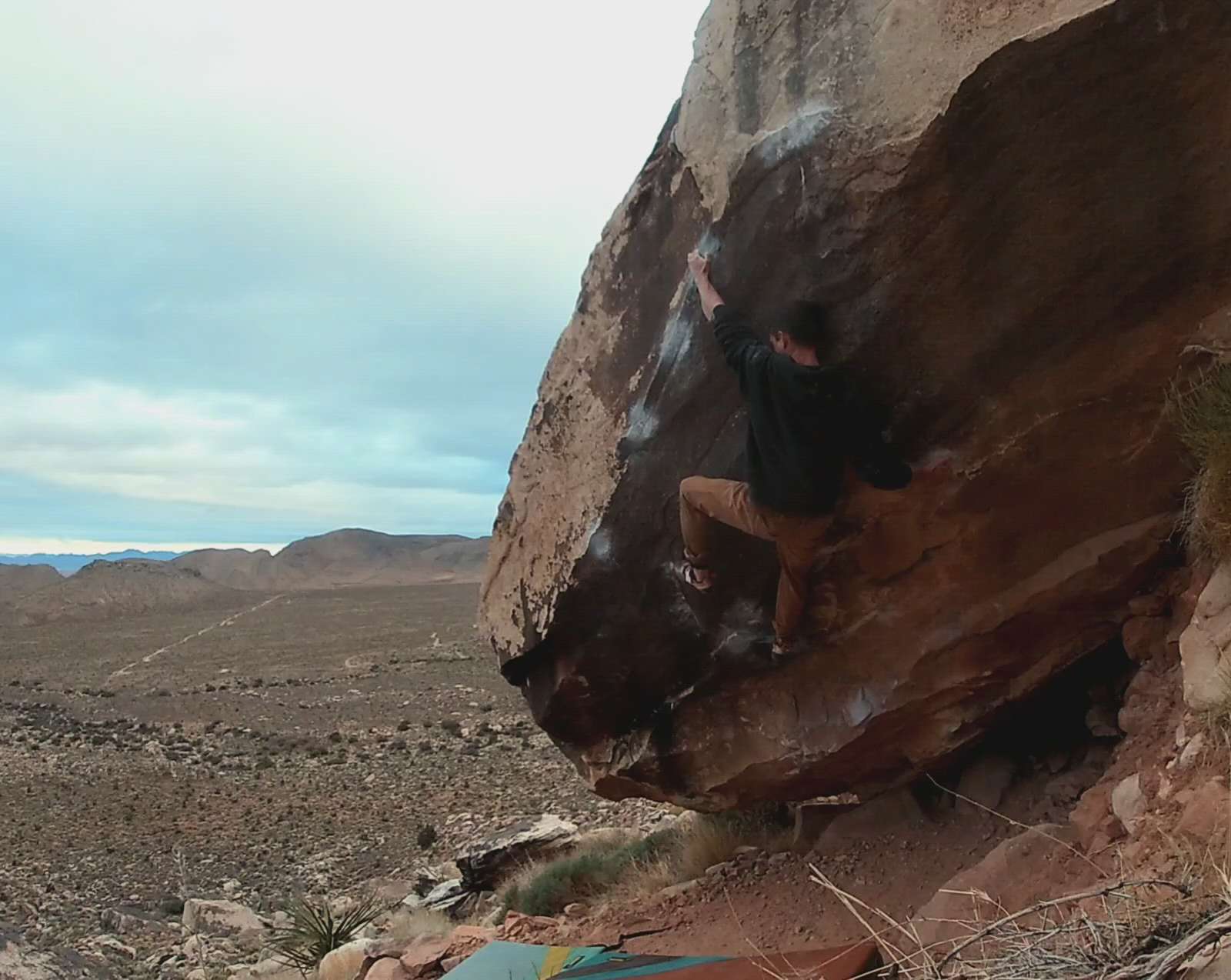 The Lion's Share v9 - Windy Canyon, Red Rock Bouldering - Watch Beta Videos