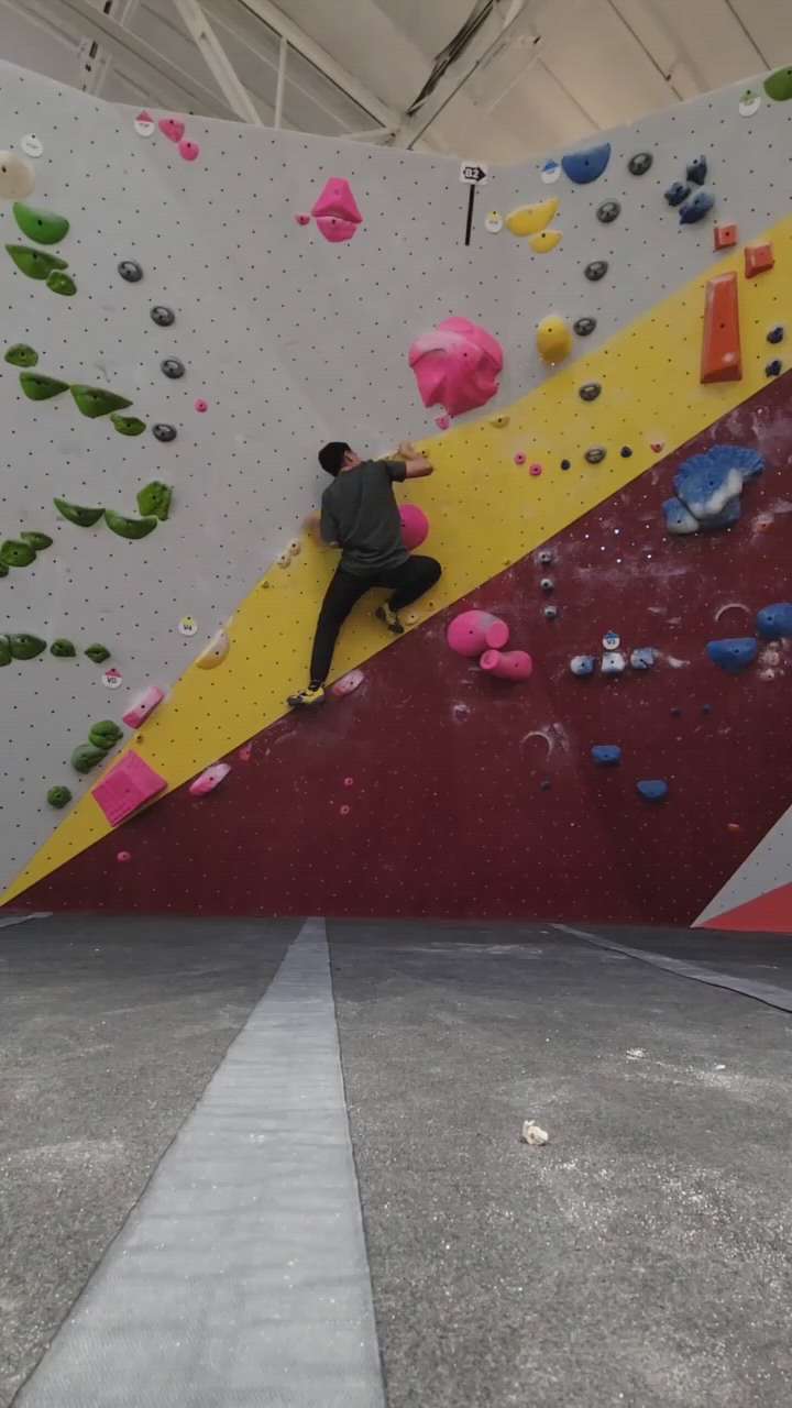 Yellow v4, Movement Fountain Valley - KAYA | The Climber's App