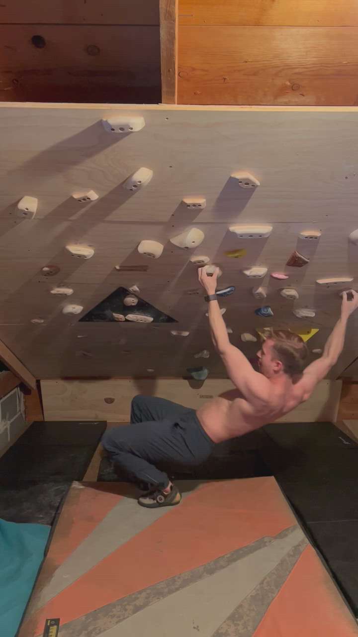 Extendesion high v8 - Lee Loft Bouldering - Watch Beta Videos