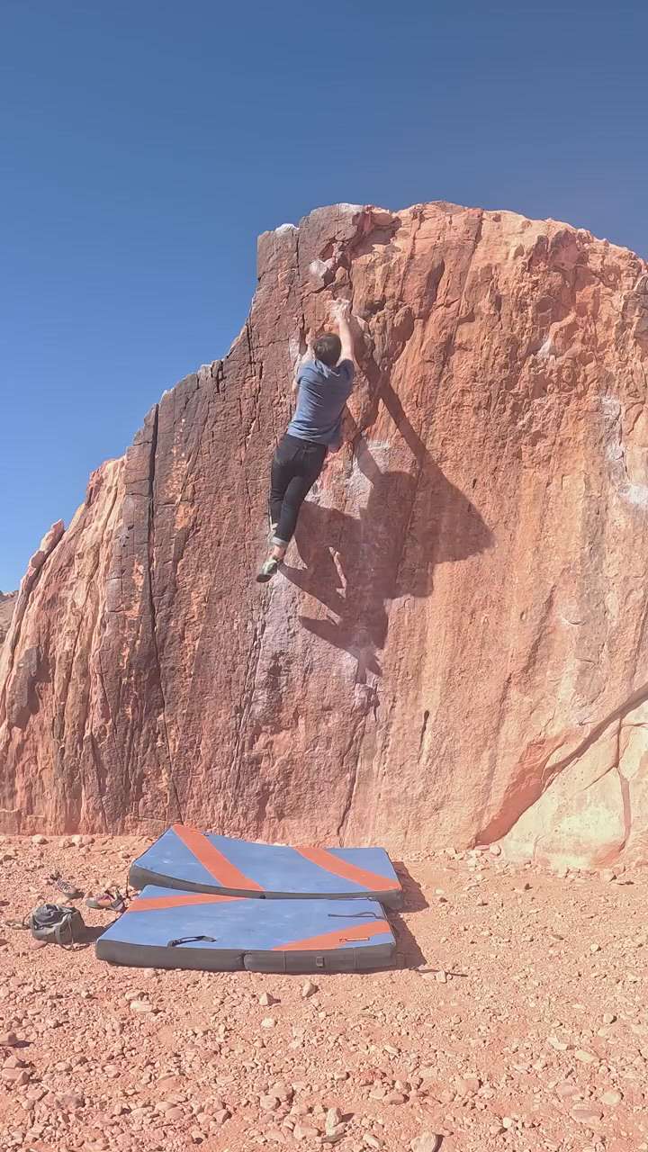 The Pearl v5 - Kraft, Red Rock Bouldering - Watch Beta Videos