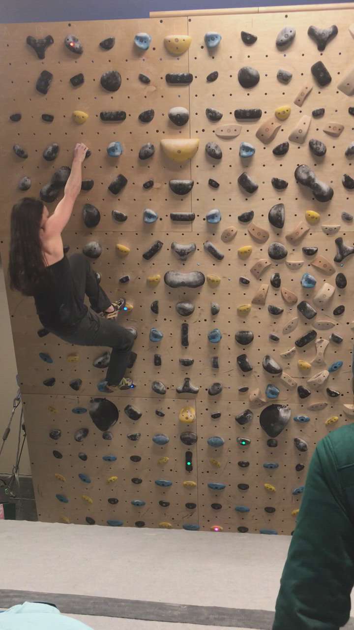 Infraspinatus v5 - Grasshopper Board Bouldering - Watch Beta Videos