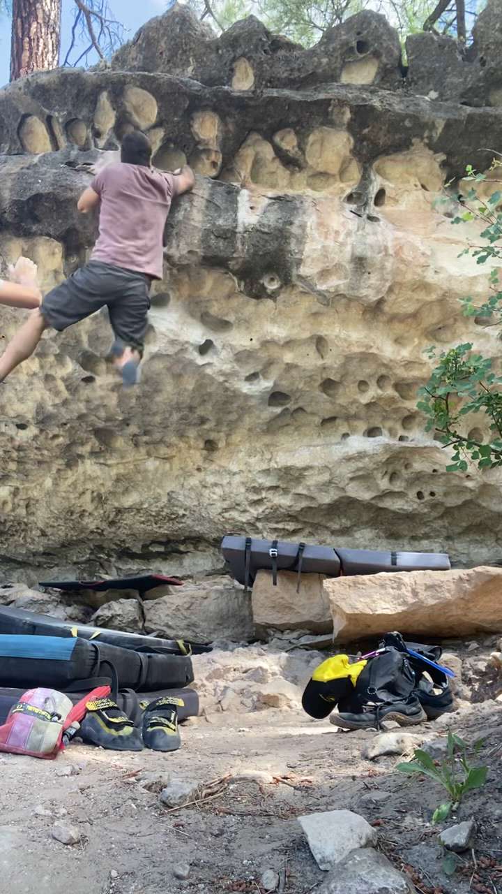 Bread Loaf Direct v5 - Priest Draw Bouldering - Watch Beta Videos