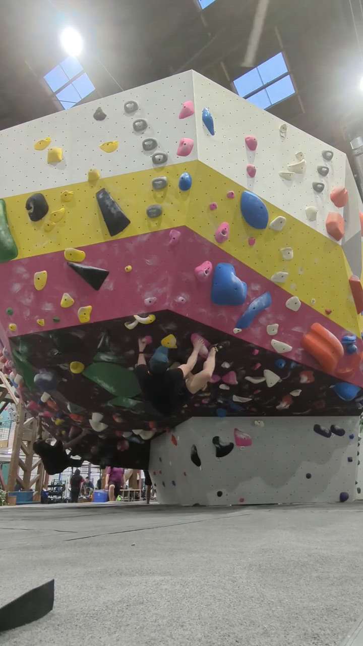 Pink v6, Pacific Pipe - KAYA | The Climber's App