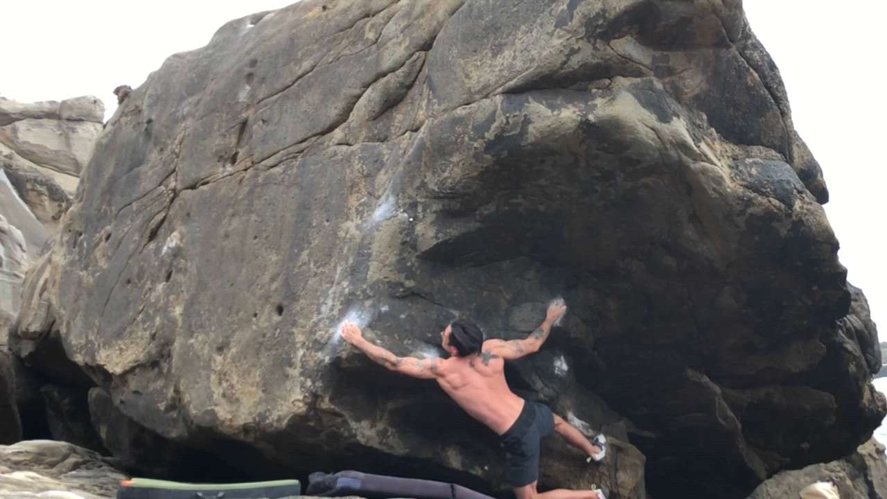 Fisk Mill Dyno v5 - Fisk Mill, Salt Point Bouldering - Watch Beta Videos