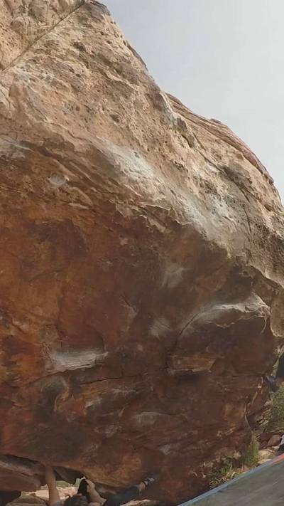 Monkey Trench v8 - Red Spring, Red Rock Bouldering - Watch Beta Videos