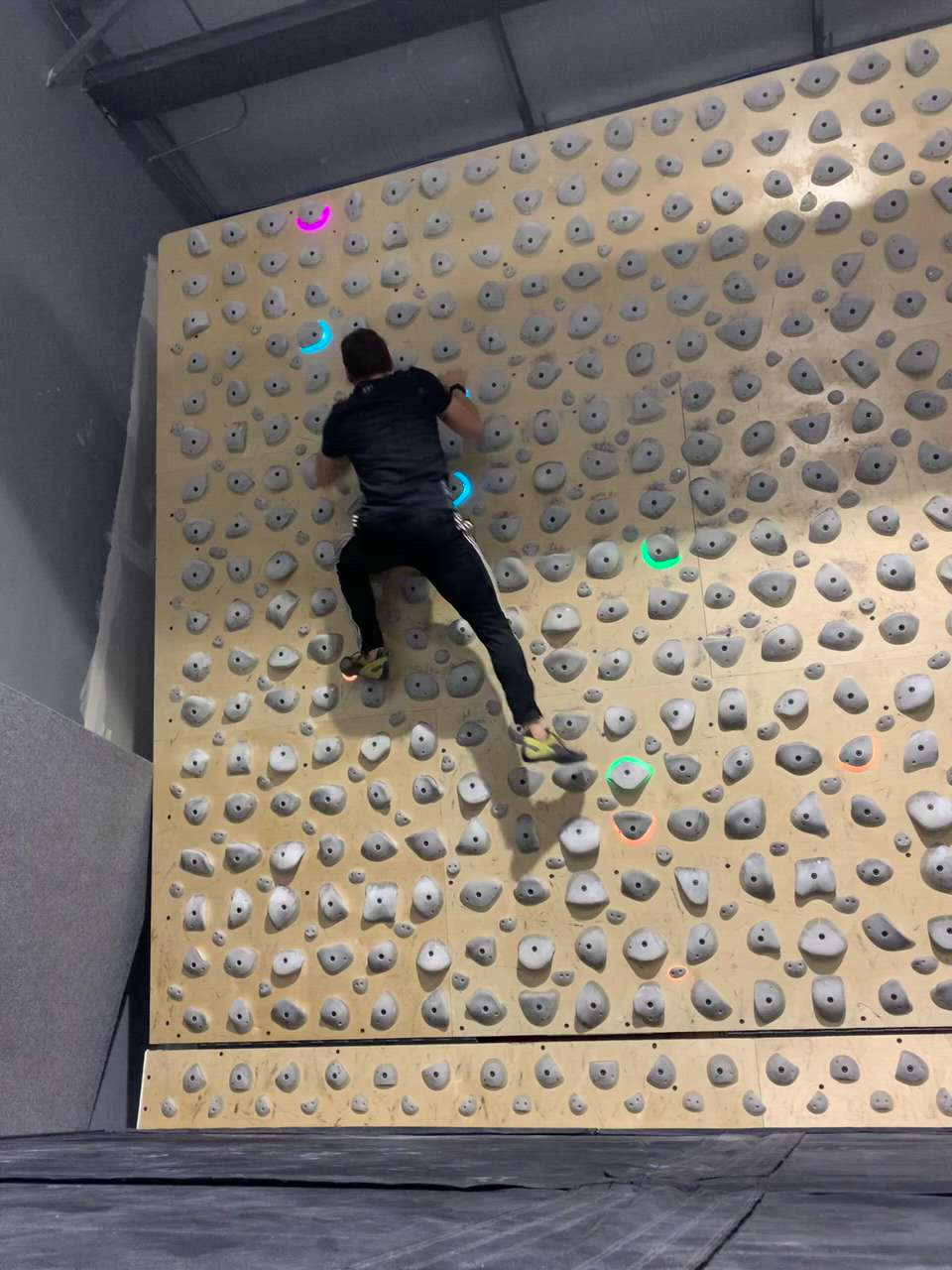 training with Denzel v1 - Kilter Board (Original) Bouldering - Watch ...