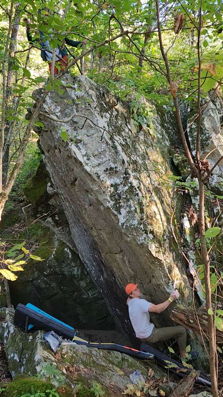 Taste the Rainbow v4 - Candy Mountain, Arkansas Bouldering - Watch Beta ...