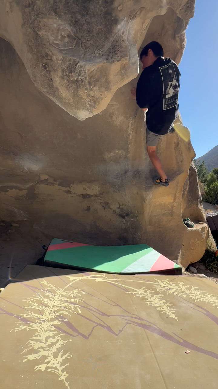 Twist of Fury v7 - Left Fork, Joe's Valley Bouldering - Watch Beta Videos