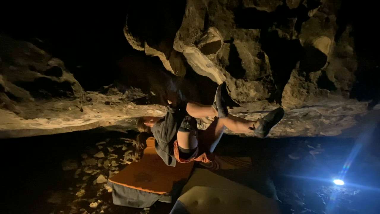 Don't Peace Me Out Jimmy Simmons v8 - Priest Draw Bouldering - Watch ...