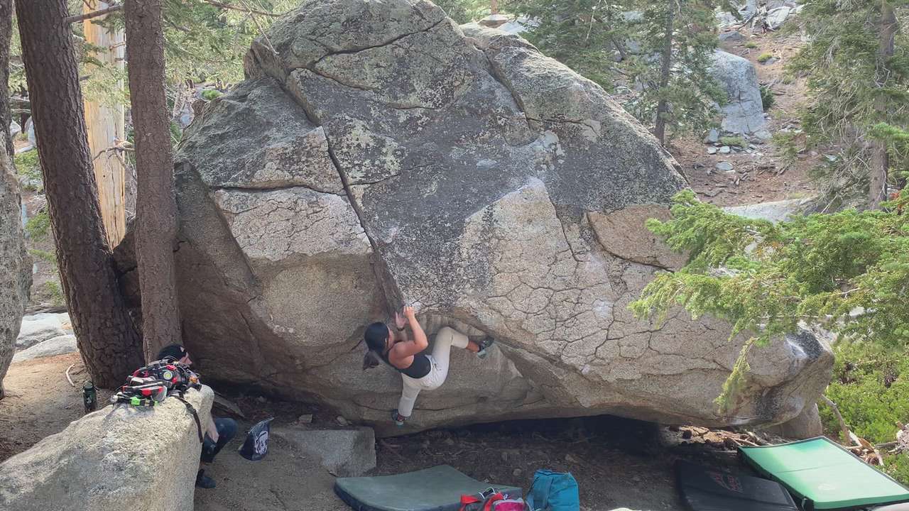 Buck Rodgers (Broken) v2 - Main Trail, Tramway Bouldering - Watch Beta ...