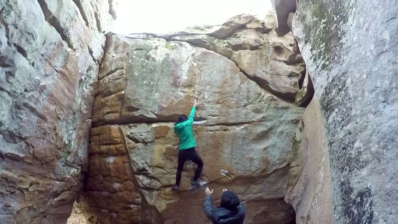 Spyro Gyro v7 - Front, Stone Fort Bouldering - Watch Beta Videos