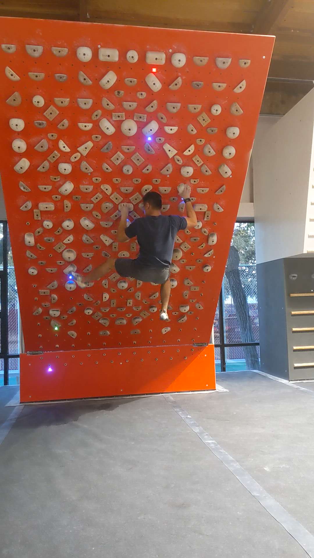 Deltoid Duel v8 - Tension Board Bouldering - Watch Beta Videos