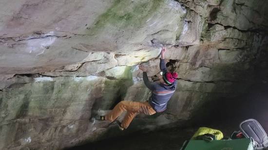 Power Rangers v7 - Lilly Boulders Bouldering - Watch Beta Videos