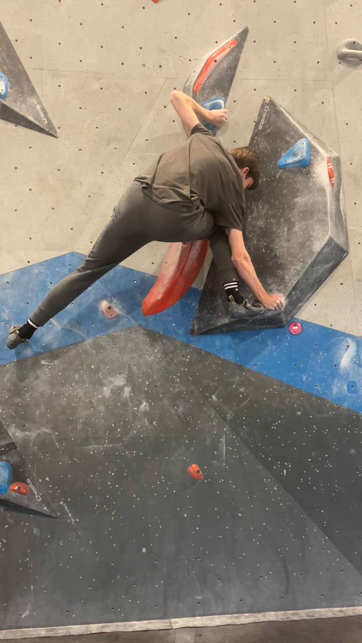 Blue v7 - Movement Plano Bouldering - Watch Beta Videos