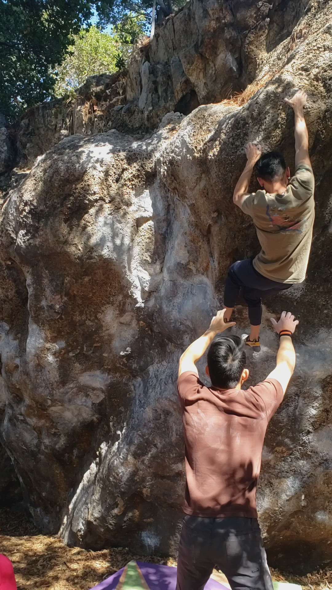 New Wave v9 - Mortar Rock, Berkeley Bouldering - Watch Beta Videos