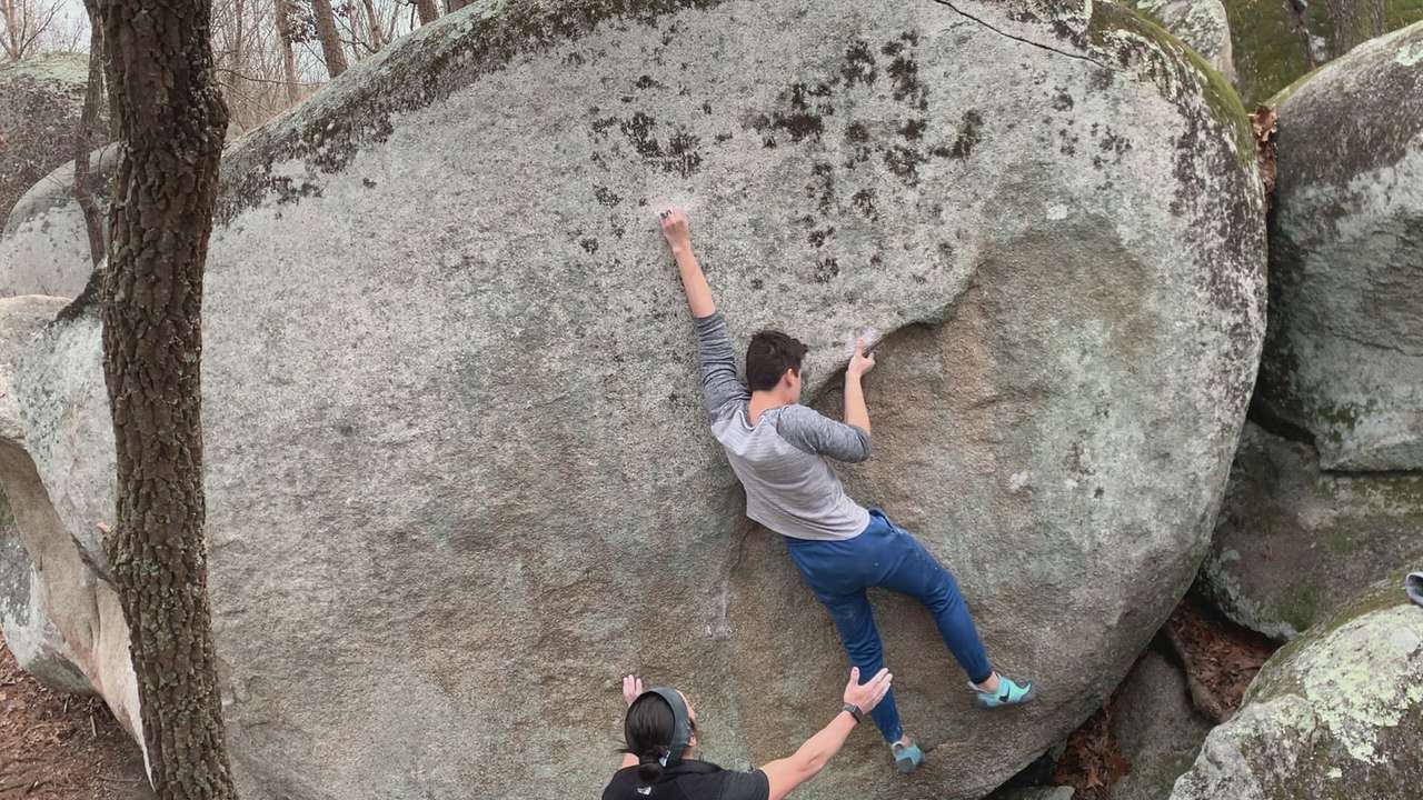 The Rail v9 - Half Pipe, Boat Rock Bouldering - Watch Beta Videos