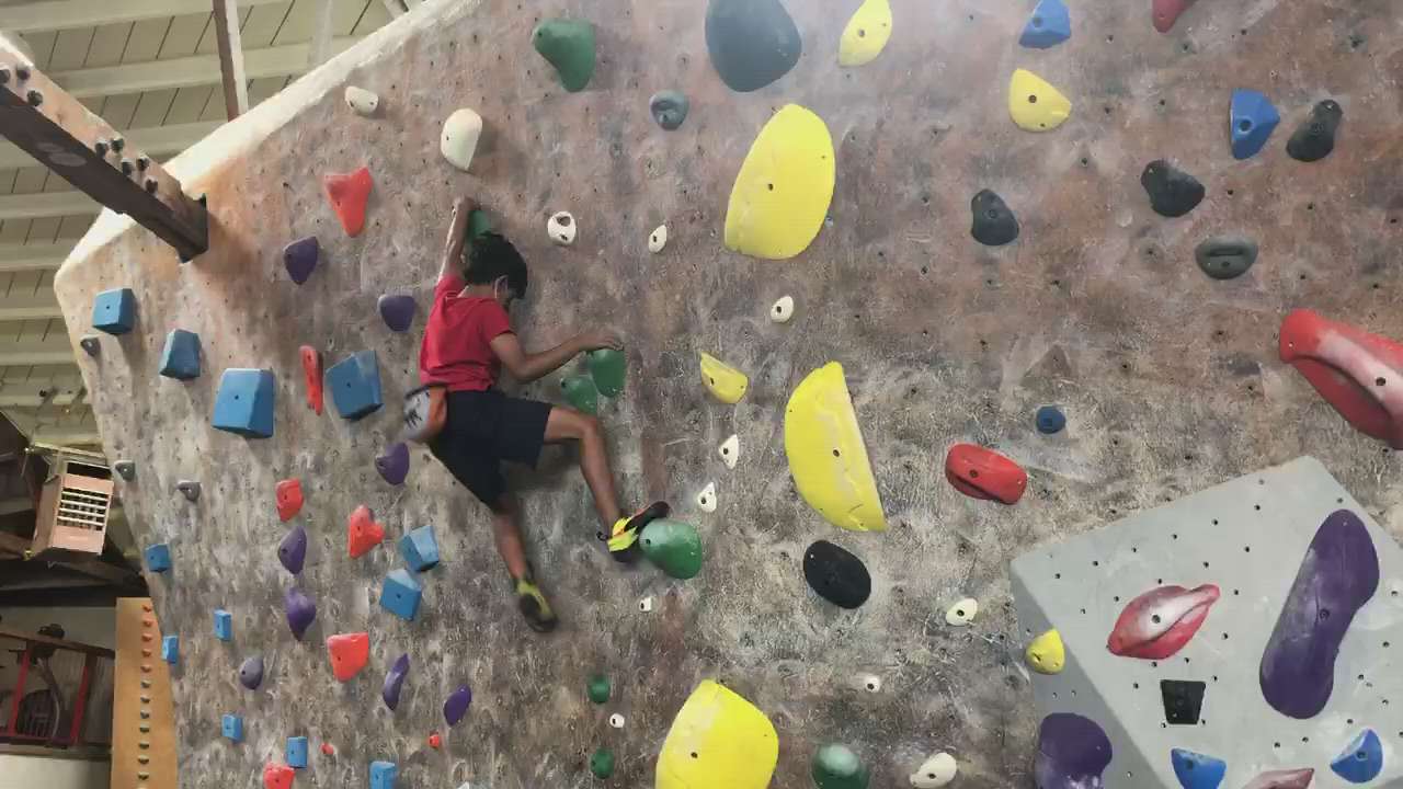 Yellow Boulder - Bridges Rock Gym Bouldering - Watch Beta Videos