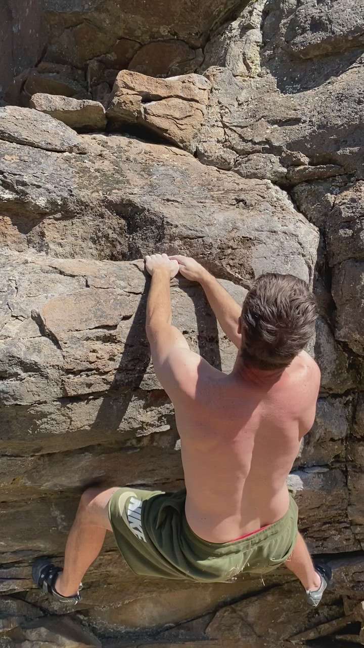 The Three Quarter Dyno v3 - Widgi Creek Bouldering - Watch Beta Videos