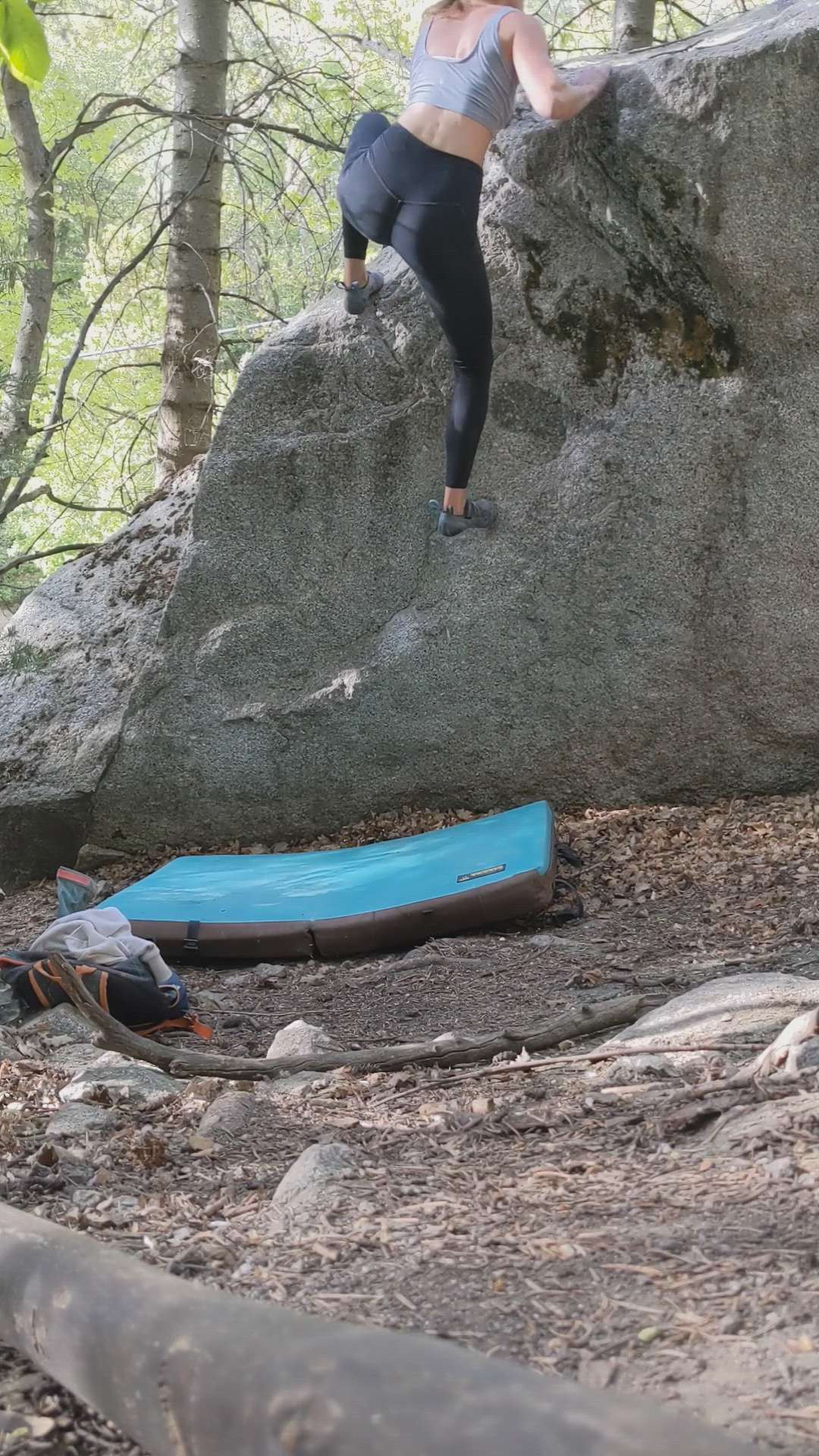 Buzzly v1 - Riverside, Little Cottonwood Canyon Bouldering - Watch Beta Videos