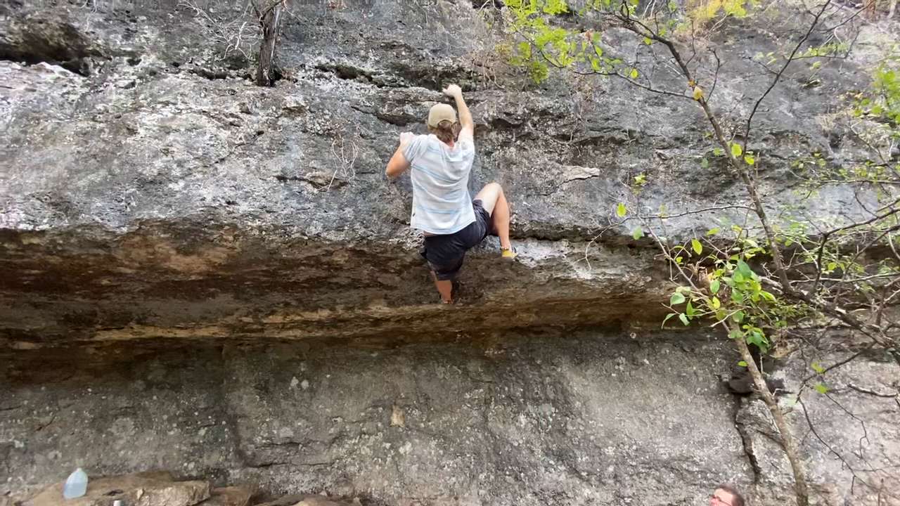 The Lion v9 - Pedernales Bouldering - Watch Beta Videos
