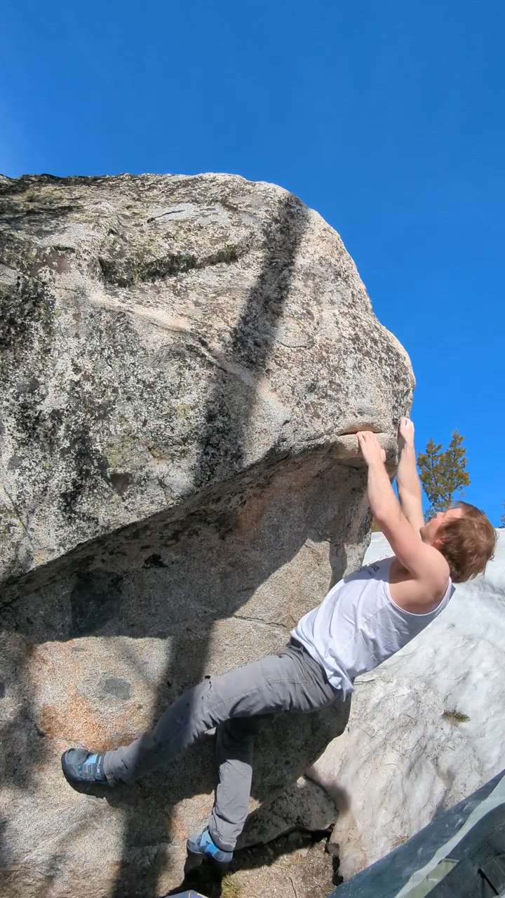 Rain Check v4 - Rainbow, Lake Tahoe Bouldering - Watch Beta Videos
