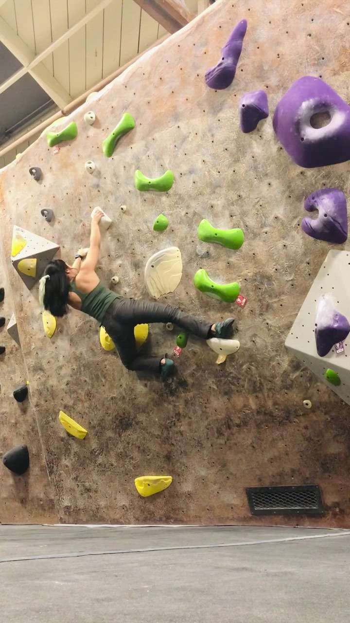 Yellow Boulder - Bridges Rock Gym Bouldering - Watch Beta Videos