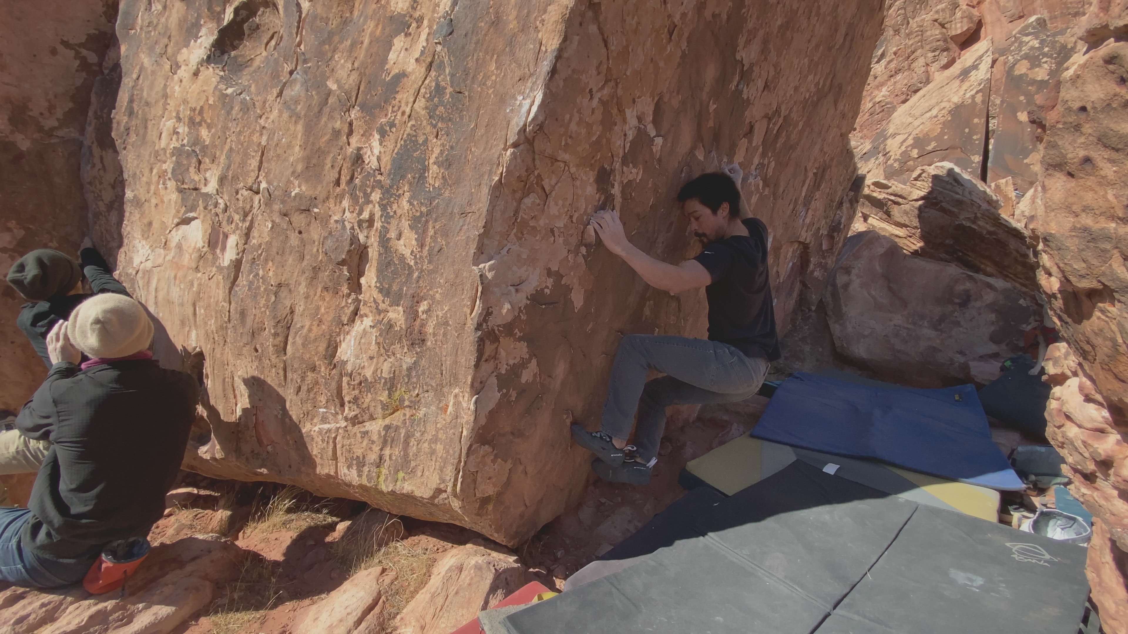 The Rail Yard v8, Red Rock - KAYA | The Climber's App