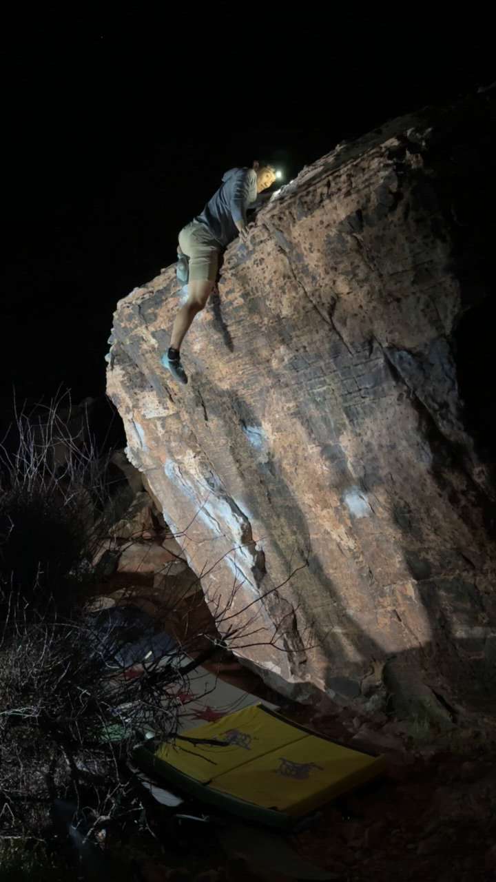 Dusty Coffee v5 - Kraft, Red Rock Bouldering - Watch Beta Videos