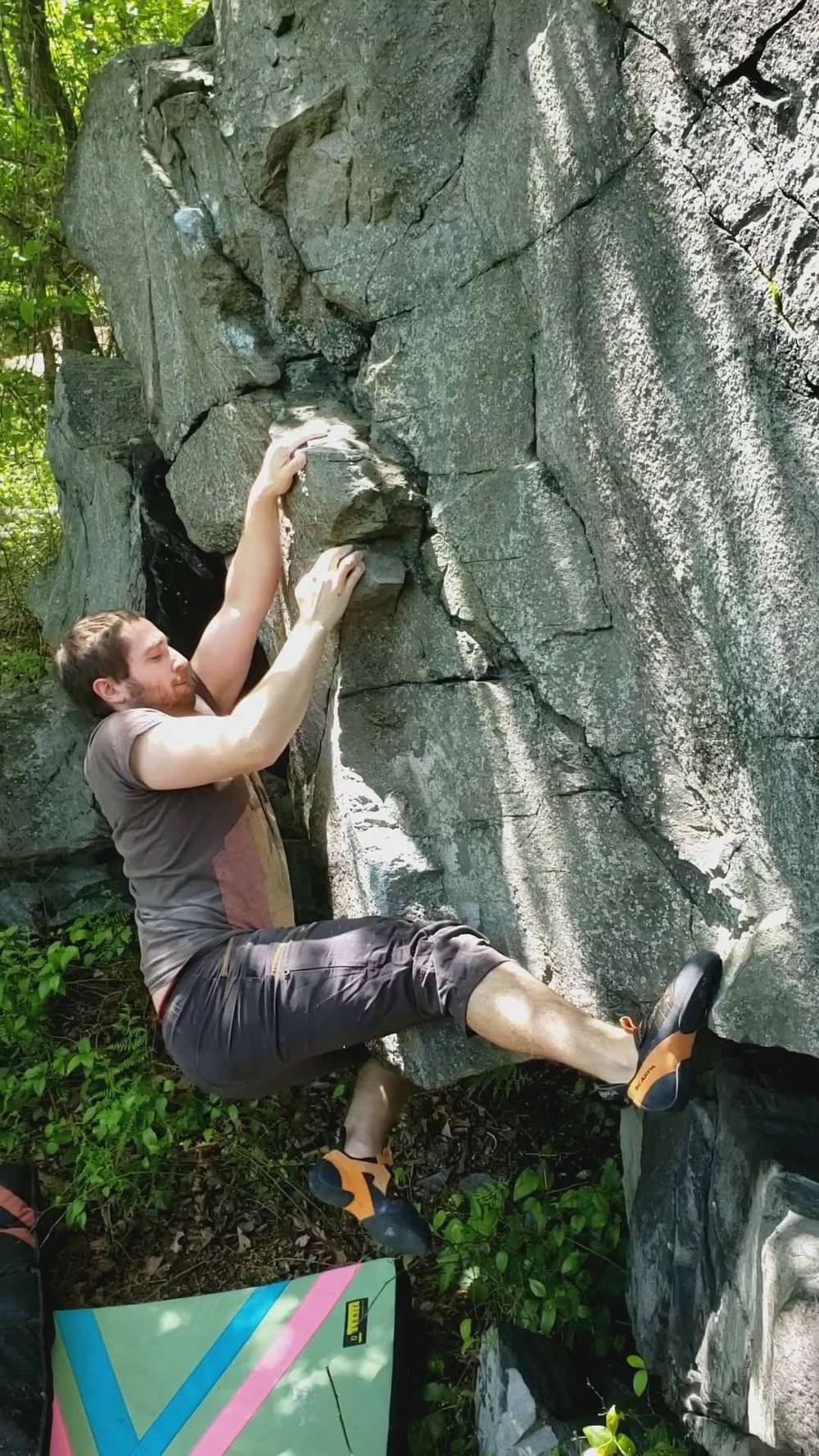 Ramped up v3 - Balcony Rock, Harper's Ferry Bouldering - Watch Beta Videos