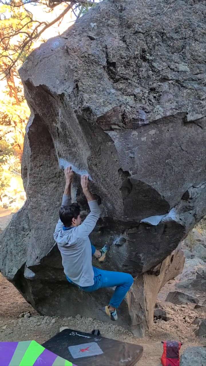 Jizzsap v8 - Sappy Boulders, Smith Rock Bouldering - Watch Beta Videos