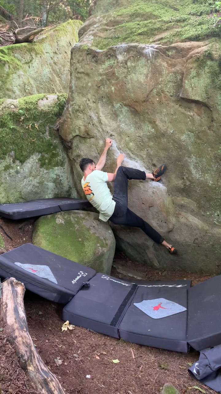 MCL v5 - Lost Ledge, Bellingham Bouldering - Watch Beta Videos