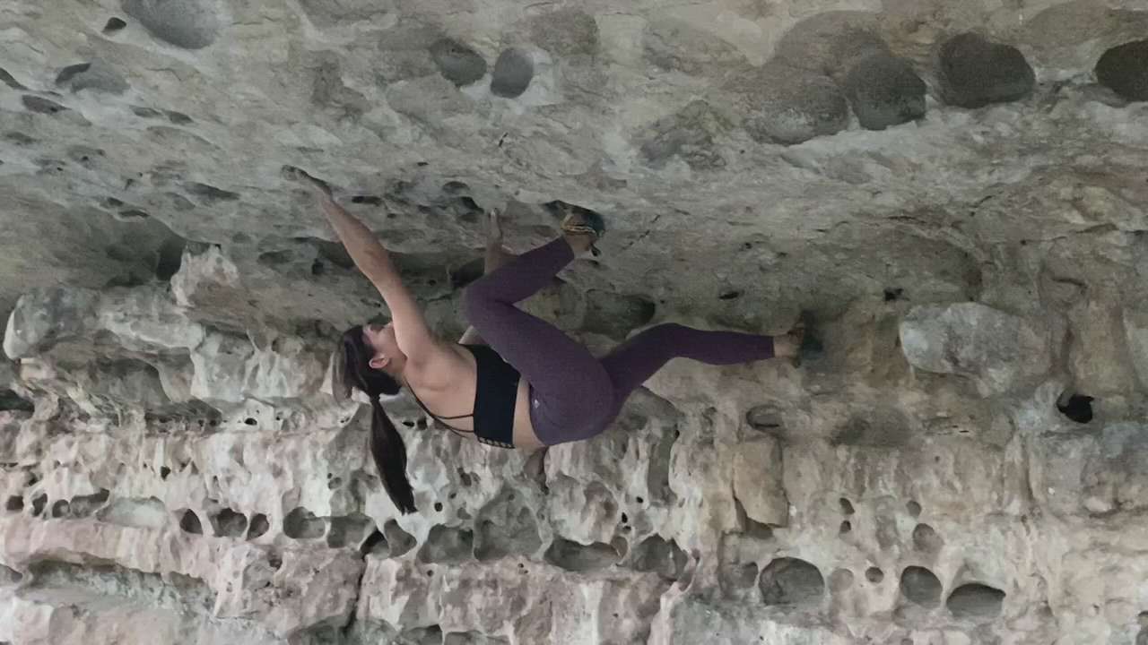 Bat roof v3 - Bat Roof, Priest Draw Bouldering - Watch Beta Videos
