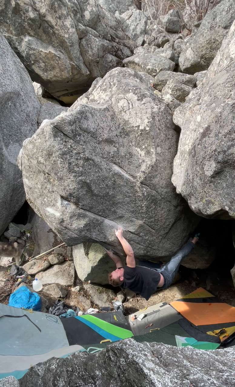 Chalksucker v8 - Tumwater Canyon, Leavenworth Bouldering - Watch Beta ...