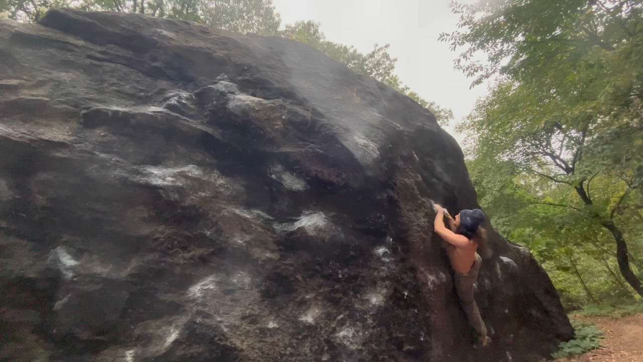 Boomboxer v6 - Central Park, New York City Bouldering - Watch Beta Videos