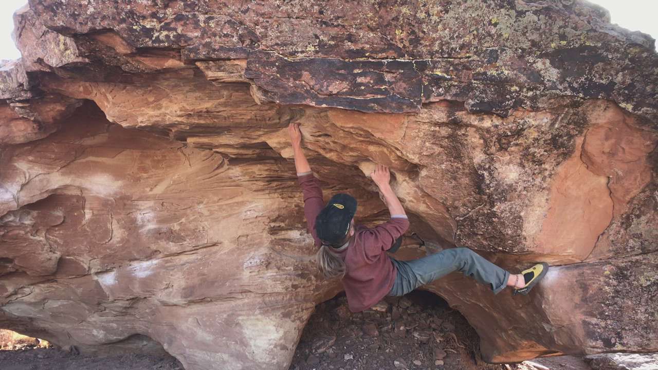 Backhoe Right v5, Moe's Valley - KAYA | The Climber's App