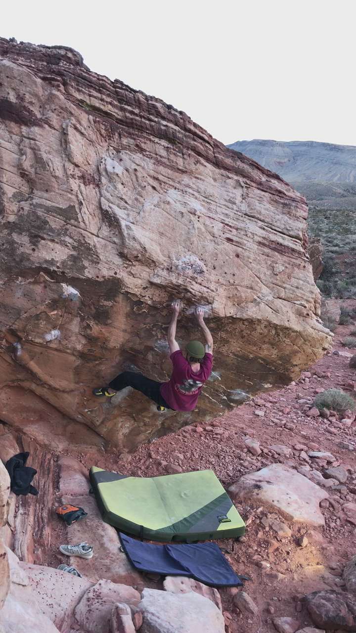 Spitting Venom v8, Red Rocks - KAYA | The Climber's App