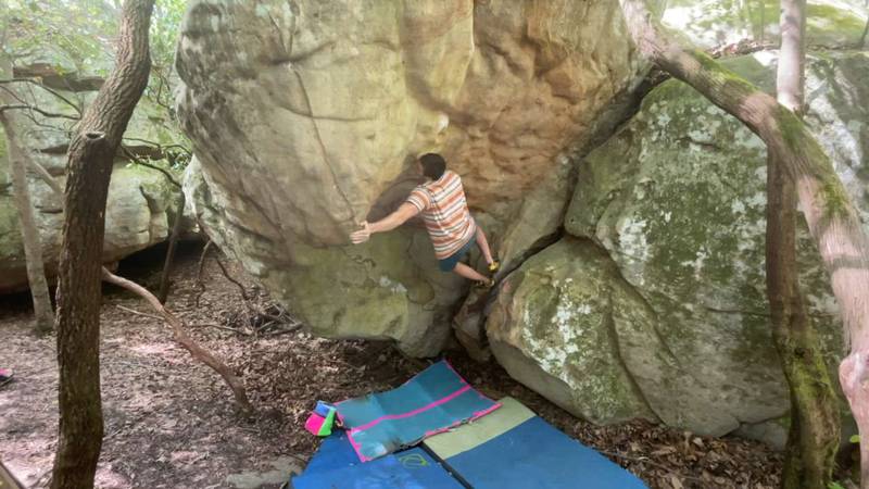 Chinese Gymnast v11 - Zahnd Bouldering - Watch Beta Videos
