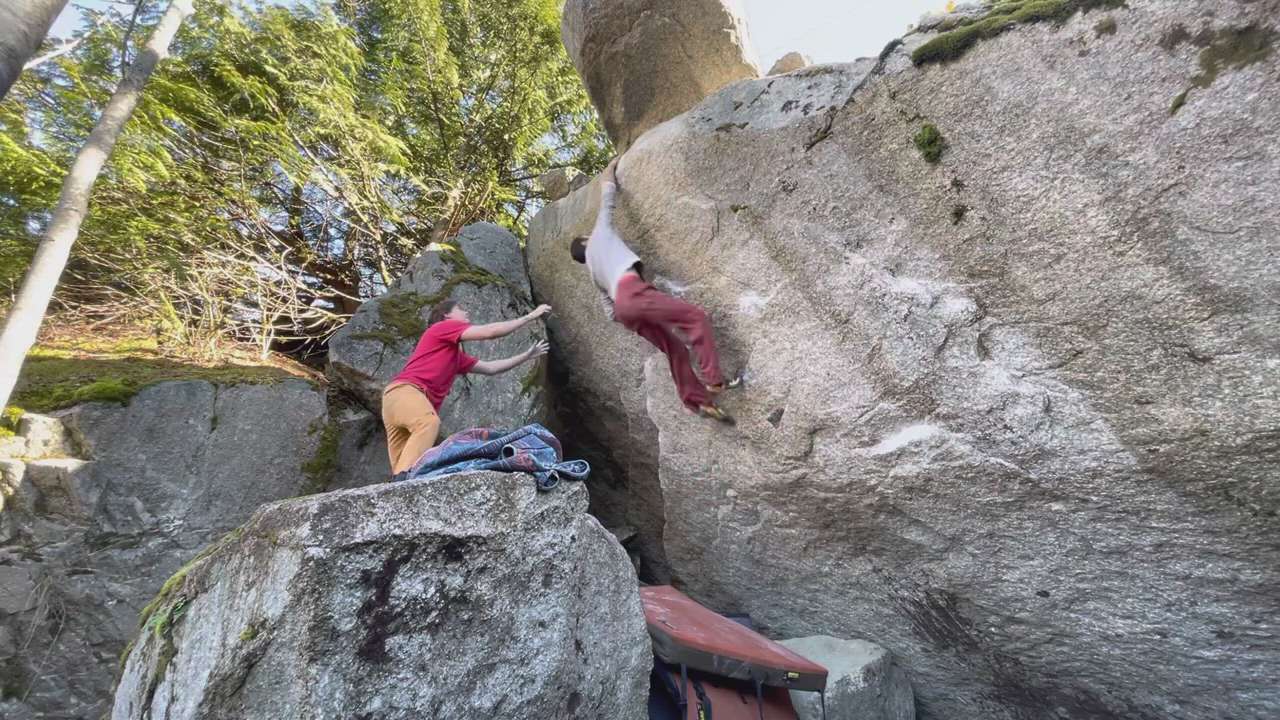Merlin v12 - Tantalus Lookout, Squamish Bouldering - Watch Beta Videos
