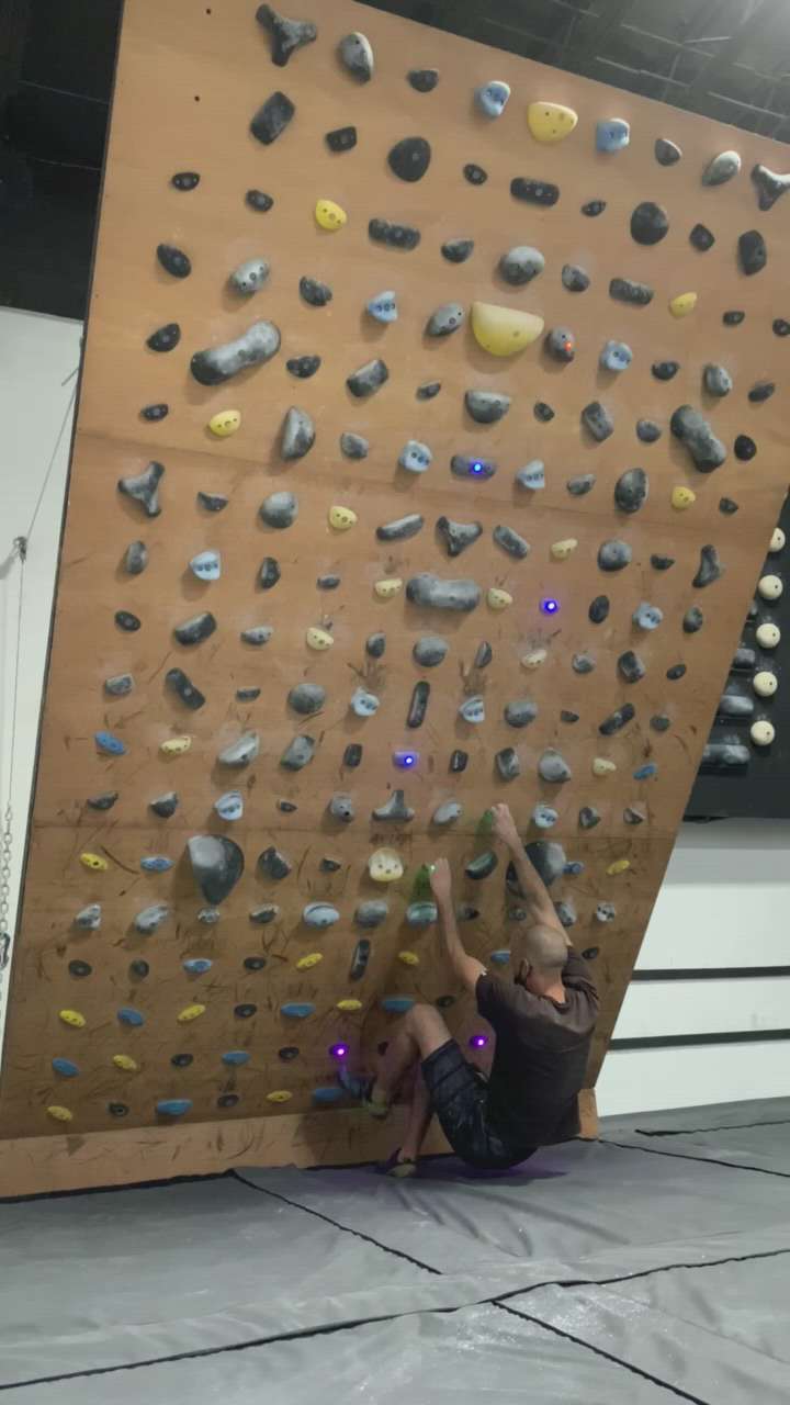 Lurch v4 - Grasshopper Board Bouldering - Watch Beta Videos