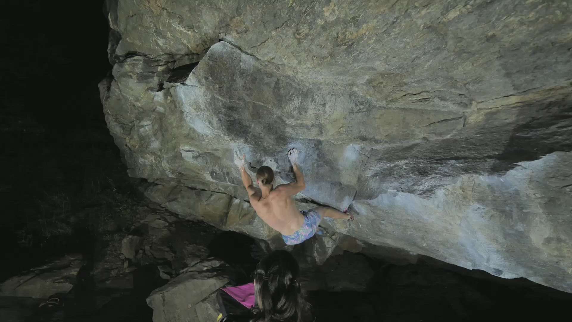 Thicc Ass Thieves v8 - Tunnel 1, Clear Creek Canyon Bouldering - Watch Beta Videos