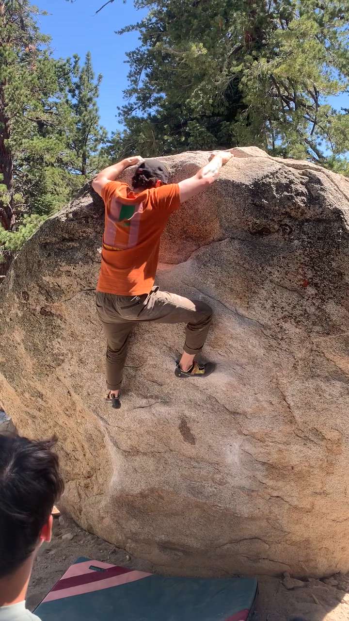 Paul Rocks v4 - Shangri-La, Tramway Bouldering - Watch Beta Videos