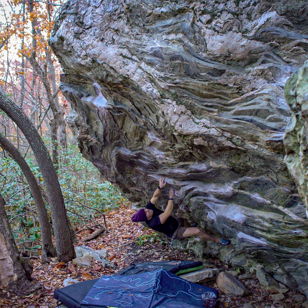 Tsunami V8 v8 - Moore's Wall Bouldering - Watch Beta Videos